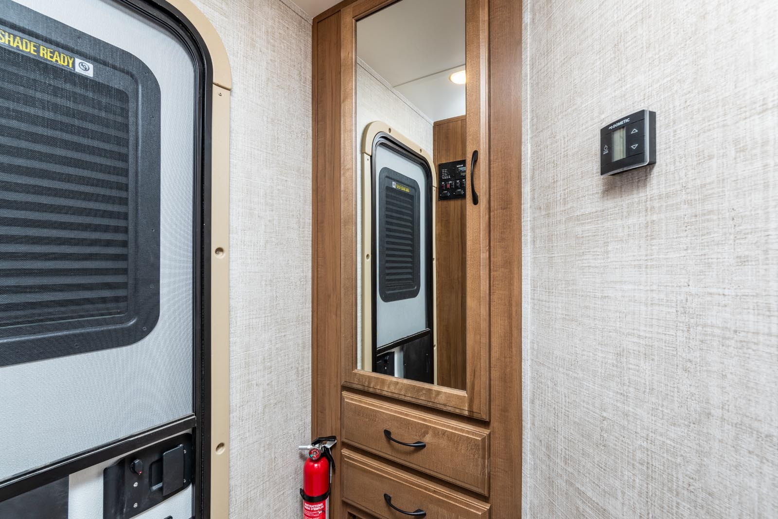 5210 | BT Cruiser | Motor Homes | Gulf Stream Coach Inc.