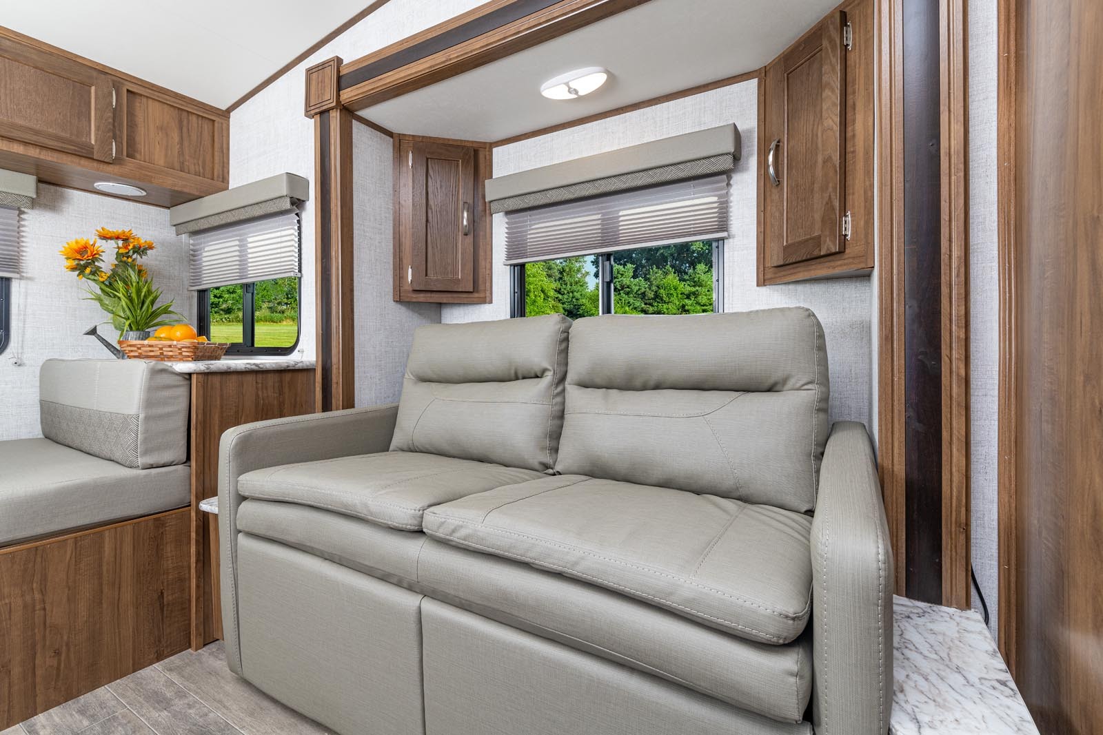 23RSS | Vista Cruiser | Light Weight Trailers | Gulf Stream Coach Inc.