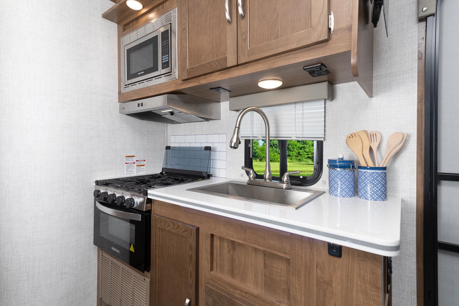 23RSS | Vista Cruiser | Light Weight Trailers | Gulf Stream Coach Inc.